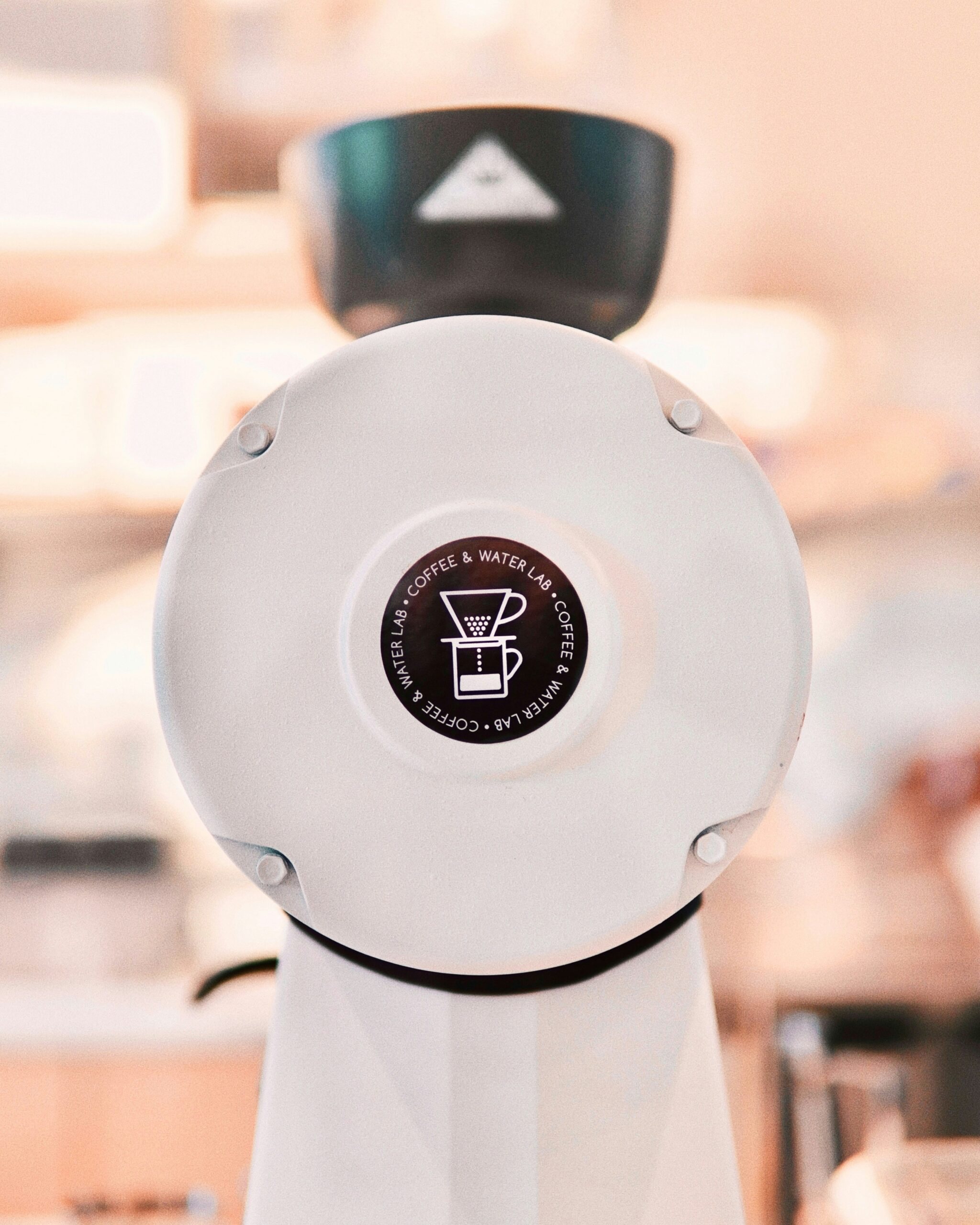 Revolutionizing Food: Meet Flippy, The Robot Chef - Ploutos